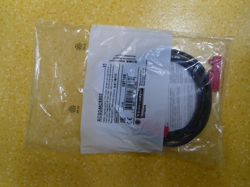 TELEMECANIQUE SENSORS XCSDMC5902 Interlock Switch 10D277 USA stocked ...