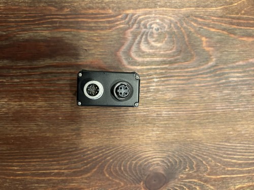 1 Used ALLEN-BRADLEY CODE READER 48CR -CC77RAF-E8 w Programming Cords ...