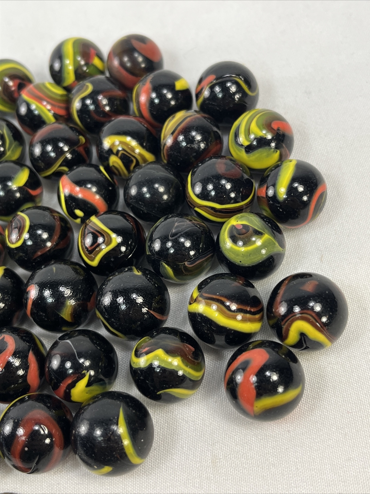 Vacor Twister Marbles 16-18 mm Lot of 60 Black Orange Yellow Various 1 ...