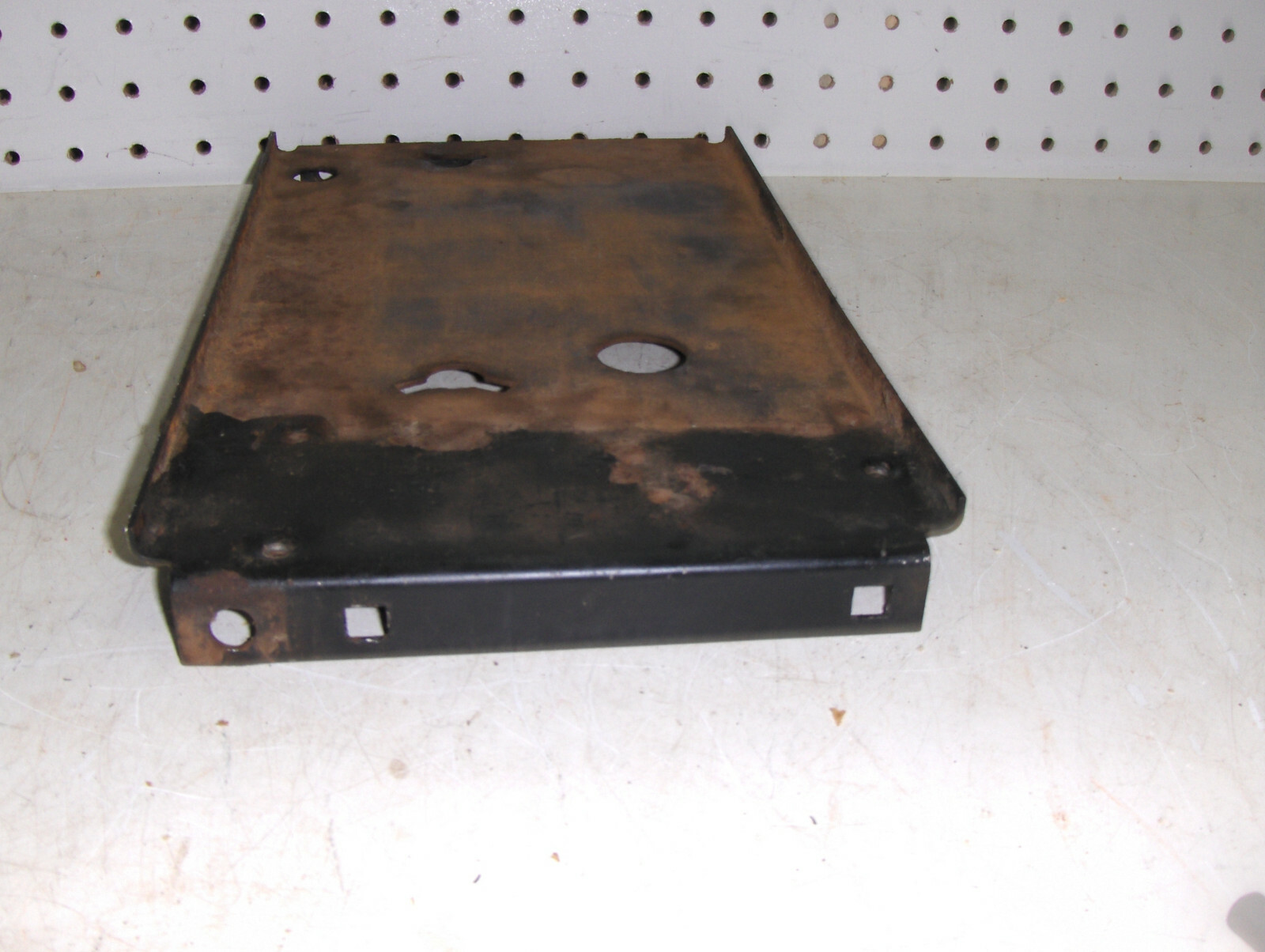 CRAFTSMAN, HUSKEE, ELECTROLUX LAWN & GARDEN TRACTOR BATTERY BOX | eBay