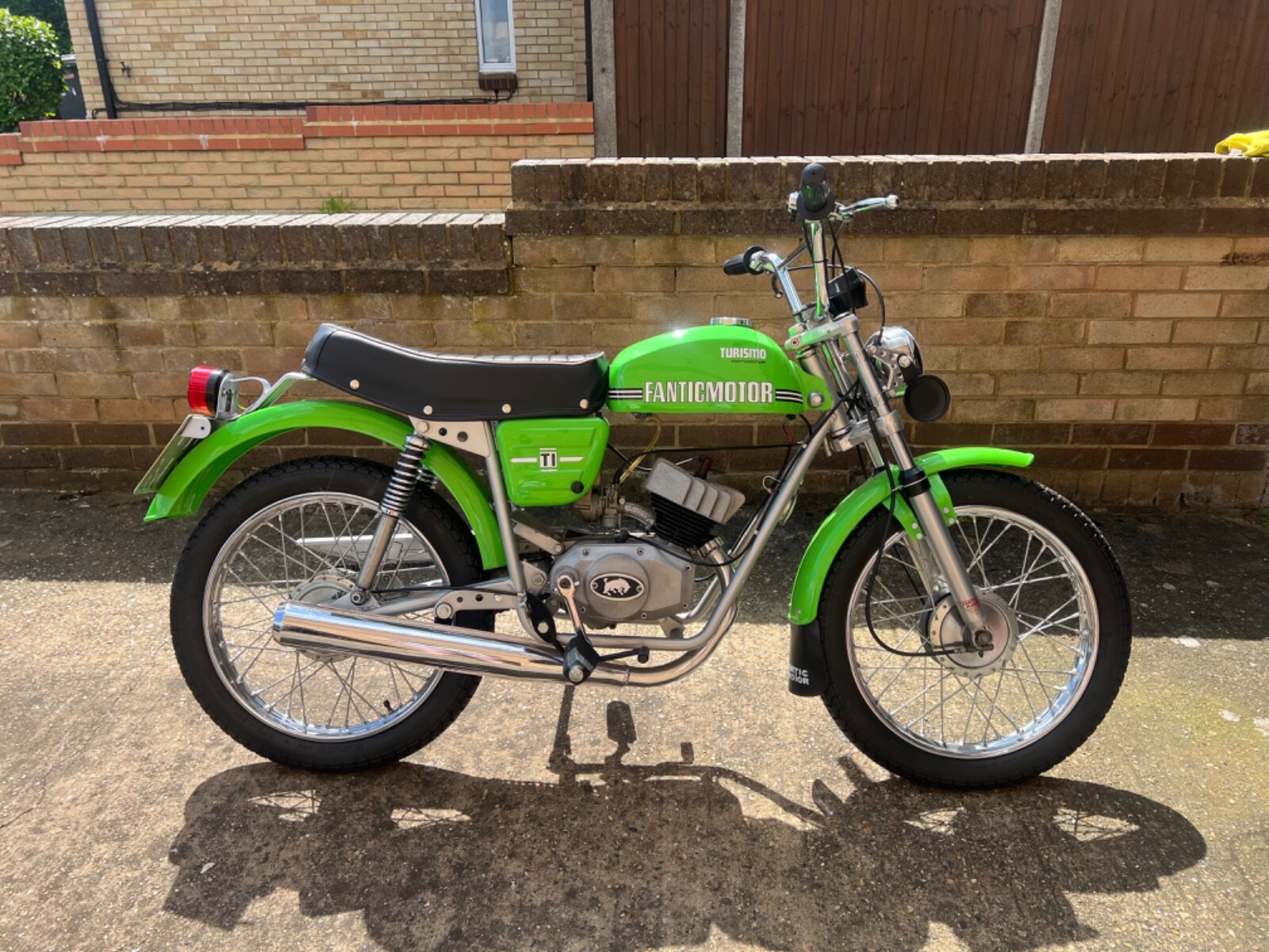 1974 Fantic Ti UK Moped 6 Speed - Bike Years - 1970s 1974 Fantic Ti UK Moped 6 Speed - Bike Years - 1970s