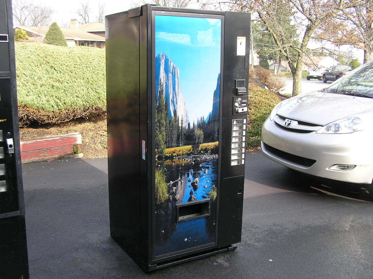 VENDO 540, 576, 620,630,720, 840 SODA VENDING MACHINE 16.9oz WATER ...