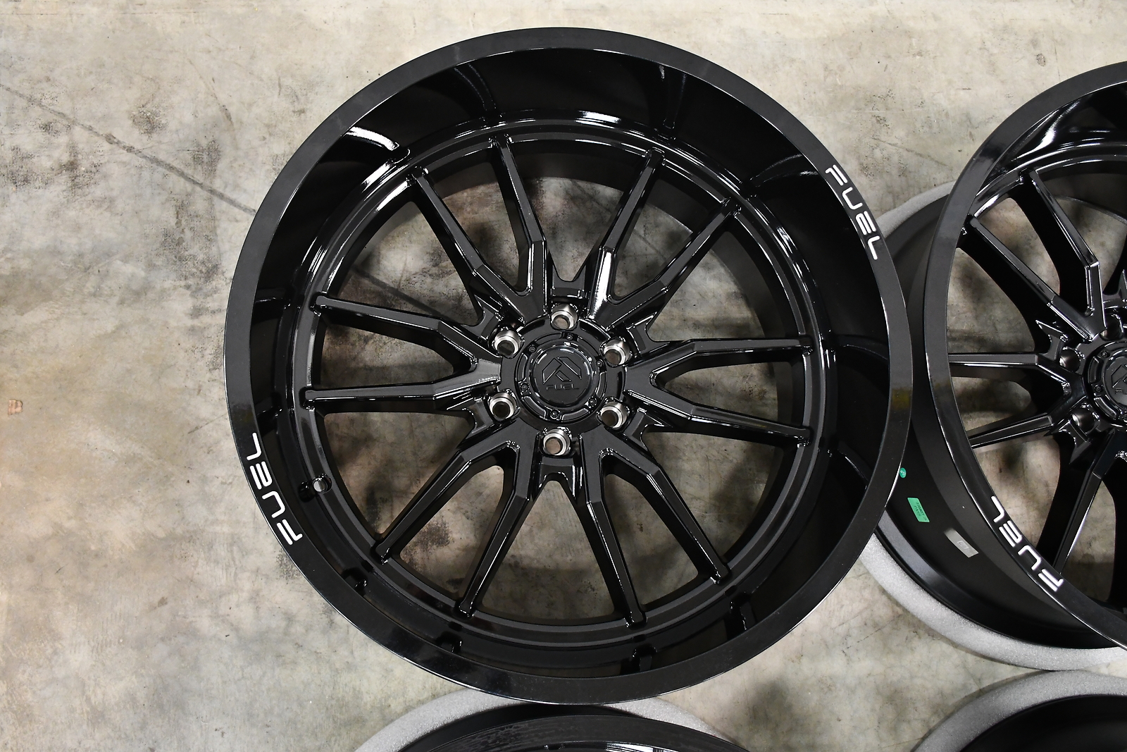 Set 4 Fuel D679 Rebel 20x10 6x5.5 Matte Black Wheels 20" -18mm Rims | eBay