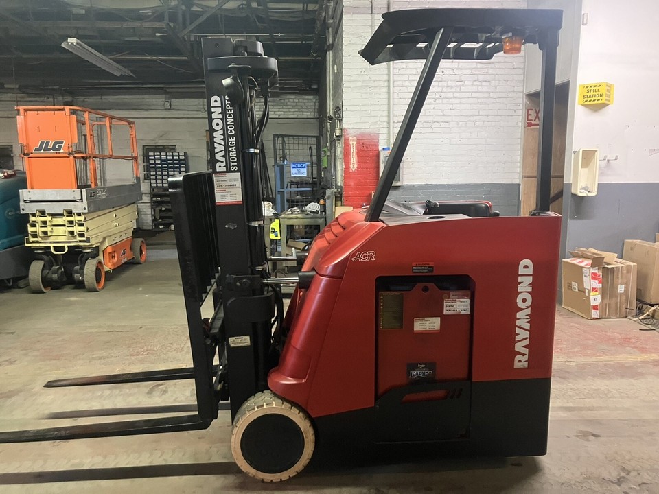 2015 Raymond 4000 LB Stand Up Forklift With Triple mast SS C40TT | eBay