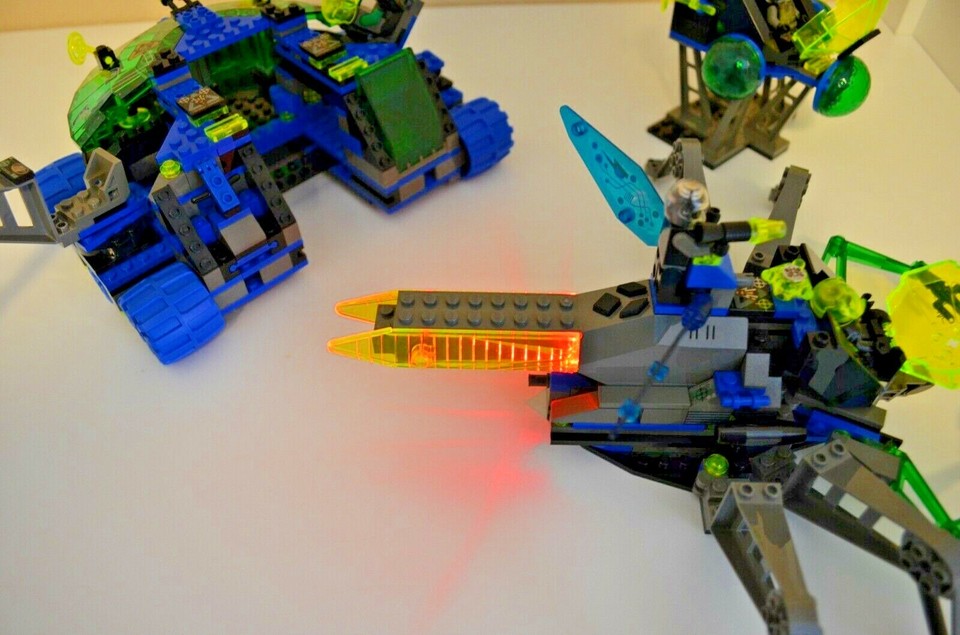 Lego Insectoids Space Set Number 6977, Arachnoid Star Base, Produced in ...