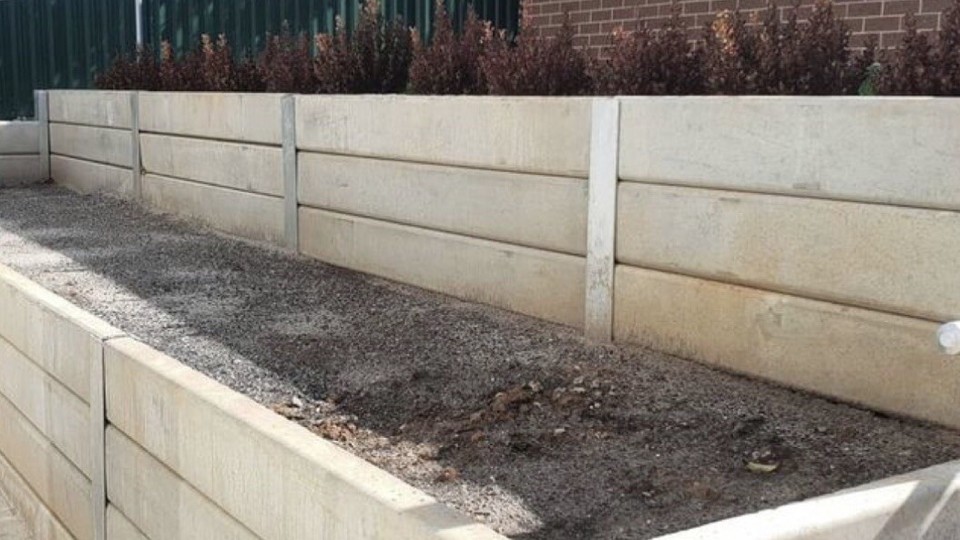 RSJ SLEEPER RETAINING WALL POSTS - HEAVY DUTY TOUGH HOT DIPPED GALV ...