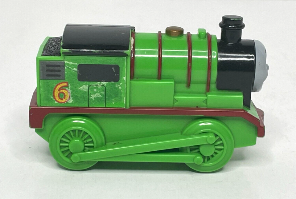 Thomas the Train Percy Number 6 Railway all plastic fixed green wheels ...
