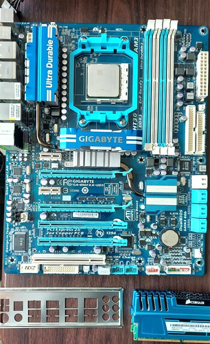 Gigabyte GA-890FXA-UD5 AM3 Motherboard/AMD Phenom II X6 1100T /16GB ...