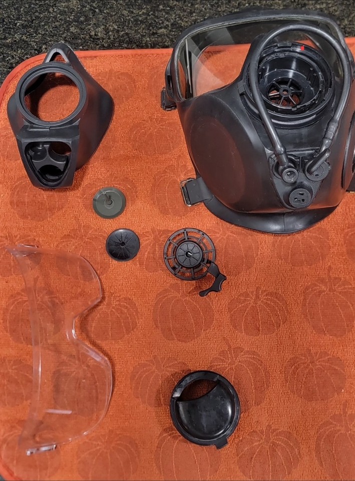 Complete Avon FM53 M53 Gas Mask Air Purifying Respirator SEAL DEVGRU ...