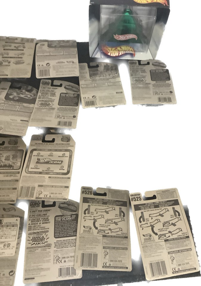 Hot Wheels Bundle - Set of 33 Assorted Cars - (PLEASE SEE PHOTOS) (9250618) | eBay