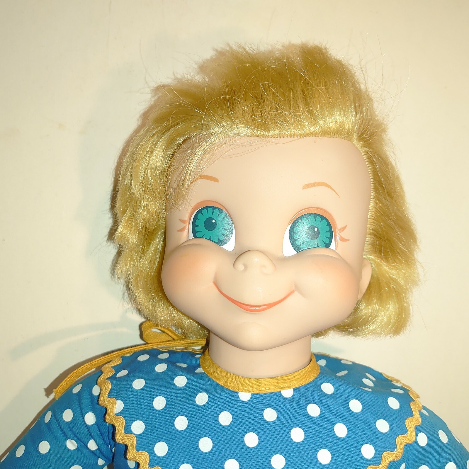 Talking Mrs. Beasley Doll TV's "A Family Affair" Made in 2000 EUC but ...
