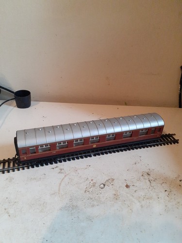 Hornby R433 LMS Maroon Composite Coach 3934 OO Gauge | eBay UK