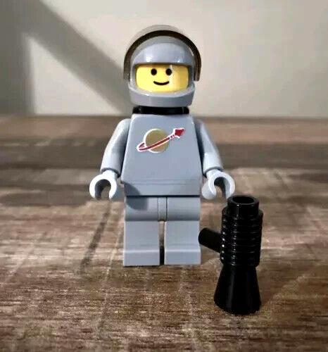 **NEW** 100% LEGO Classic Light Gray Space Man Decaled Minifigure ...
