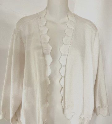 NEW with Tags Retrology Ivory color sweater Size XL Scallop Edges | eBay