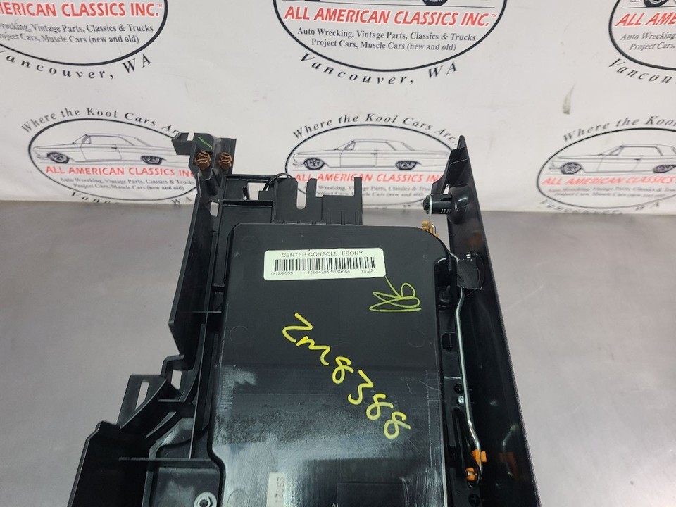 2005-06 C6 Corvette Front Center Floor Console Assembly, Base w/ Lid ...