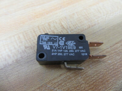 Micro Switch V7-1V19E9 Pin Plunger Switch V71V19E9 | eBay