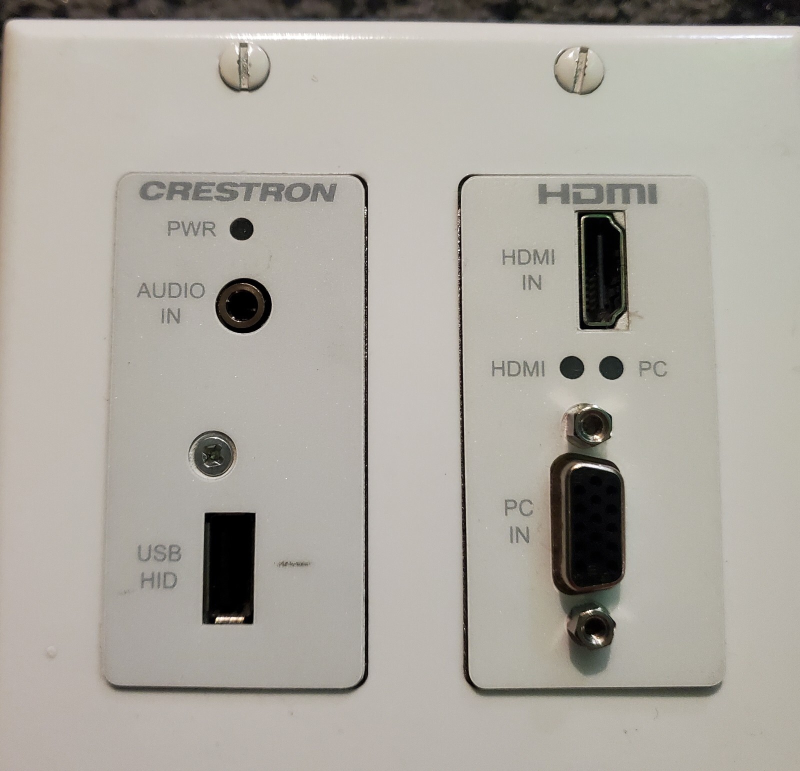 Crestron DM-TX-200-C-2G-W-T Wall Plate DigitalMedia 8G Transmitter ...