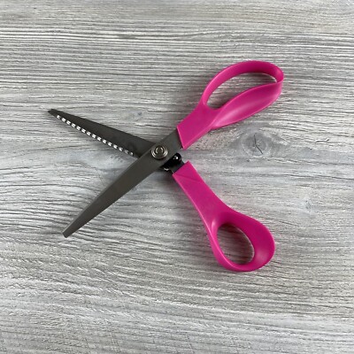 Fiskars USA Pinking Shears Zig Zag Sewing Scissors Pink Ergonomic ...
