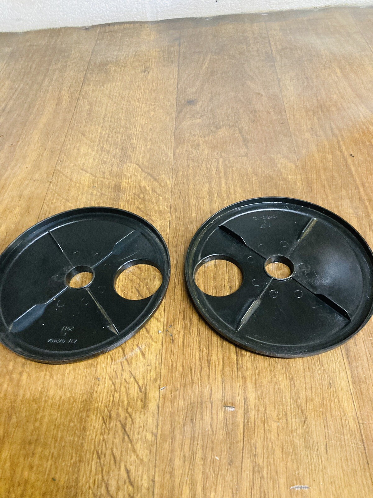 2 MTD Walk Behind Lawn Mower Wheel Dust Cover 731-07240A 703500 | eBay