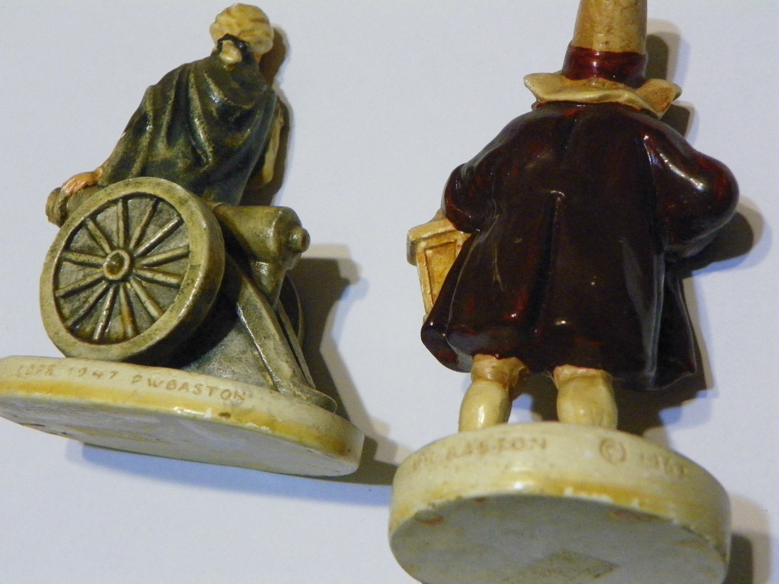 Lot of 2 PW BASTON 1947 George Washsington & 1967 Colonial Watchman ...