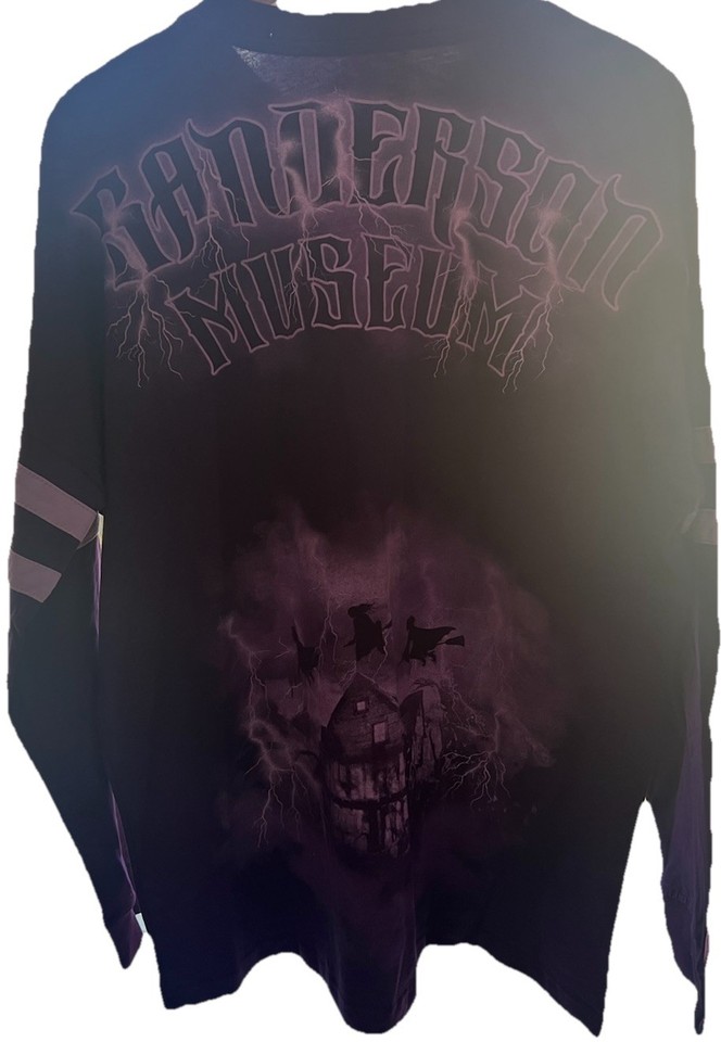 Disney Our Universe Hocus Pocus Sanderson Museum Hype Jersey Size XS ...