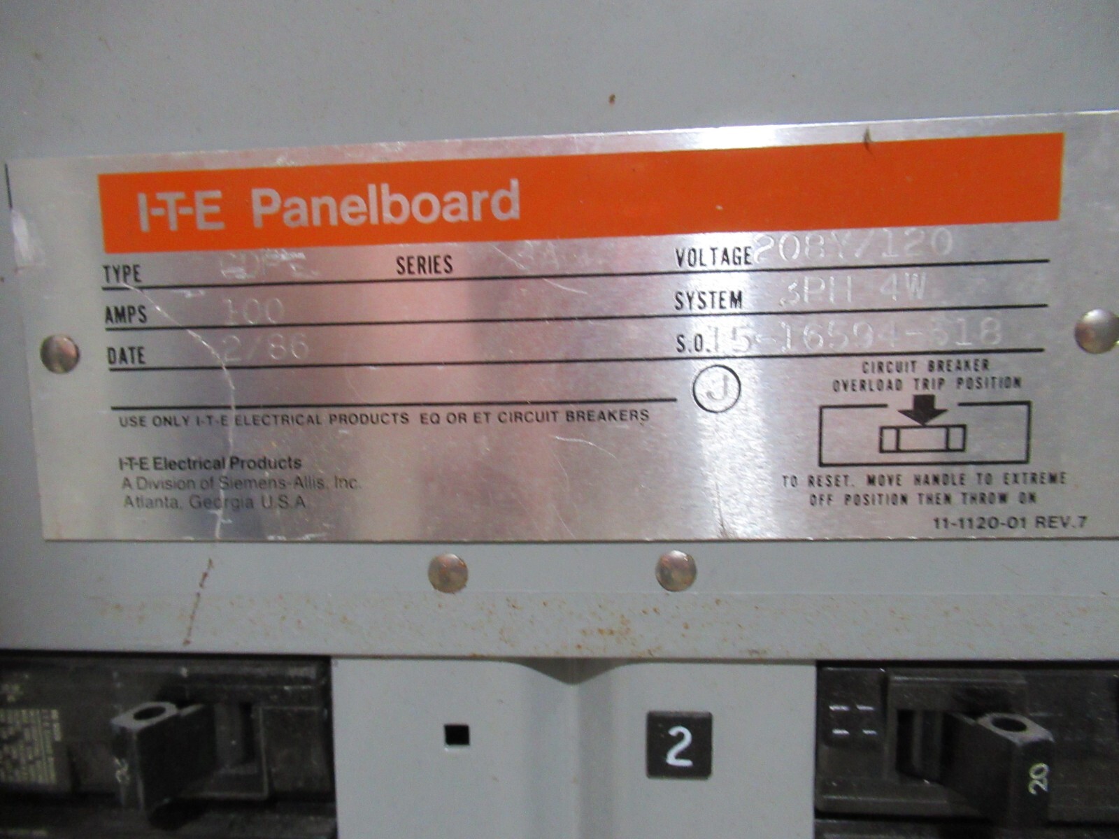 ITE CDP8A Panelboard 100 Amp Main Lug 120/208 Volt 3PH 4W 30 Ckt- E1559 ...