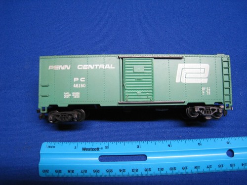 HO Scale Mantua Penn Central Boxcar - Freight Train | eBay
