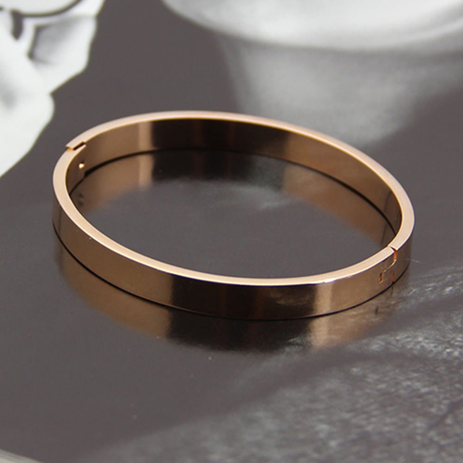 Unisex Bracelet Temperament Non-allergic Elegant Unisex Bangle Plated ...