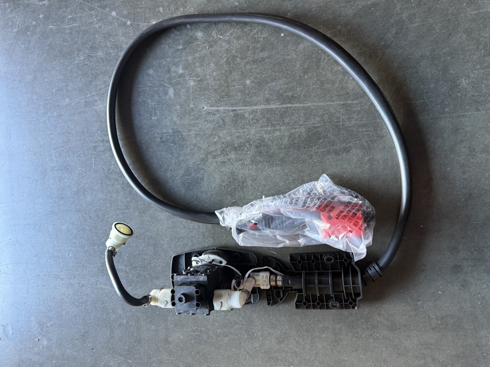 Milwaukee Backpack Sprayer M18 SWITCH TANK REPLACEMENT PUMP UNIT (2820 ...