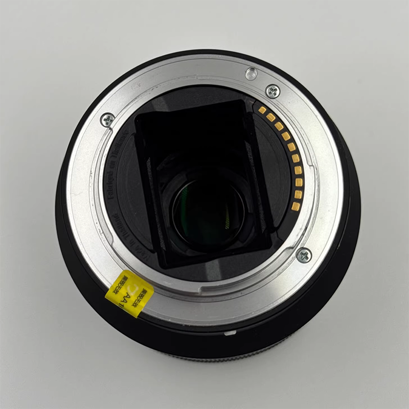 Sony FE 28-70mm f/3.5-5.6 OSS Lens (Black) SEL2870 In Good Condition | eBay