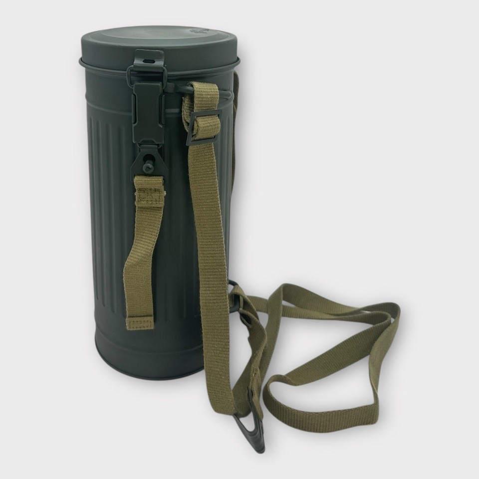 EUC WW2 REPRO German Gas Mask Can w/Strap Carrying Canister Soldier ...