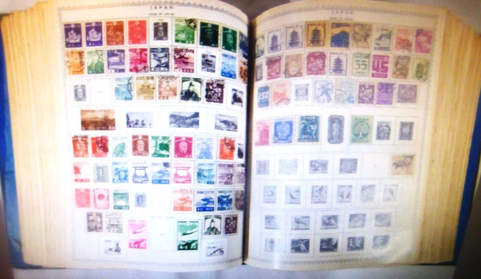 1953 & 1954 MASTER GLOBAL STAMP ALBUM Minkus Stamp Collection Lot of ...