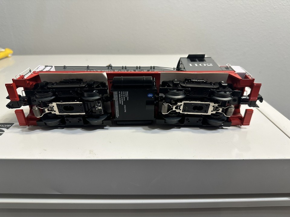 USED Lionel 2133630 Southern Pacific #1102 SW8 Legacy Diesel w/Box | eBay