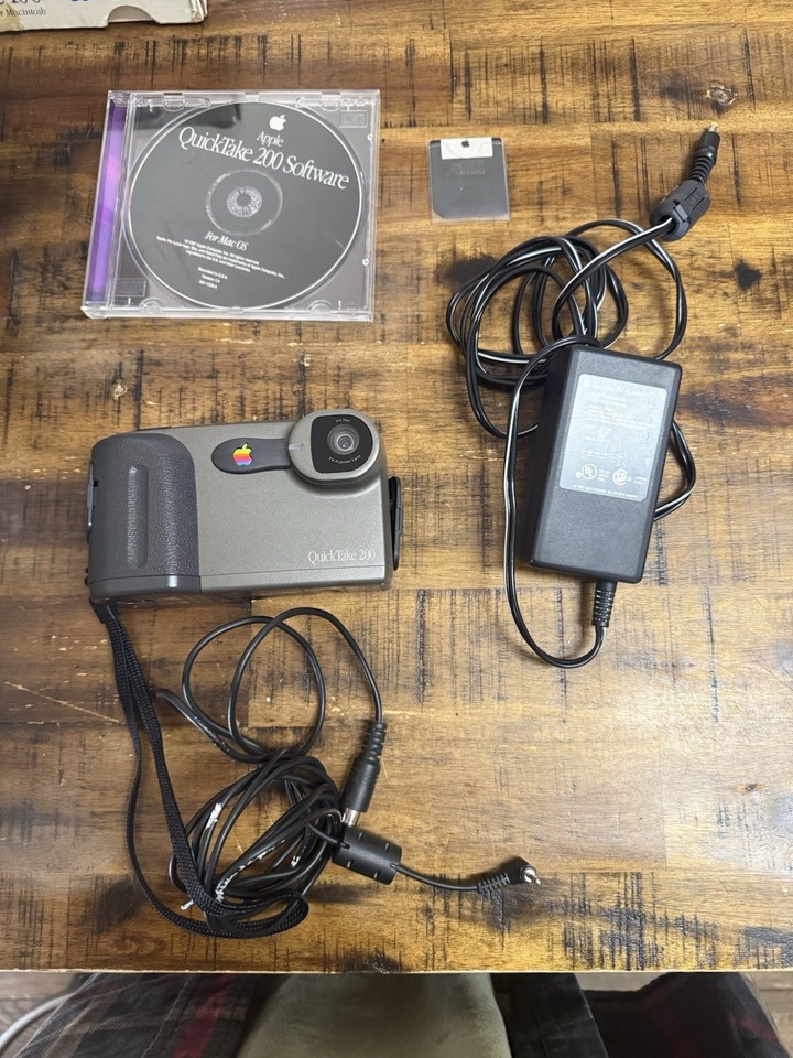Apple QuickTake 200 Point & Shoot Digital Camera Gray LCD w ...