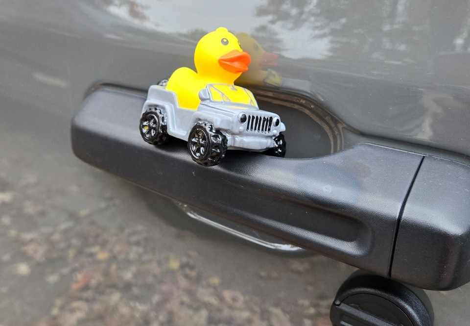 NEW COLORS !! Gray ! 4x4 🚙 with Rubber duck Jeep driver, duck a jeep ...