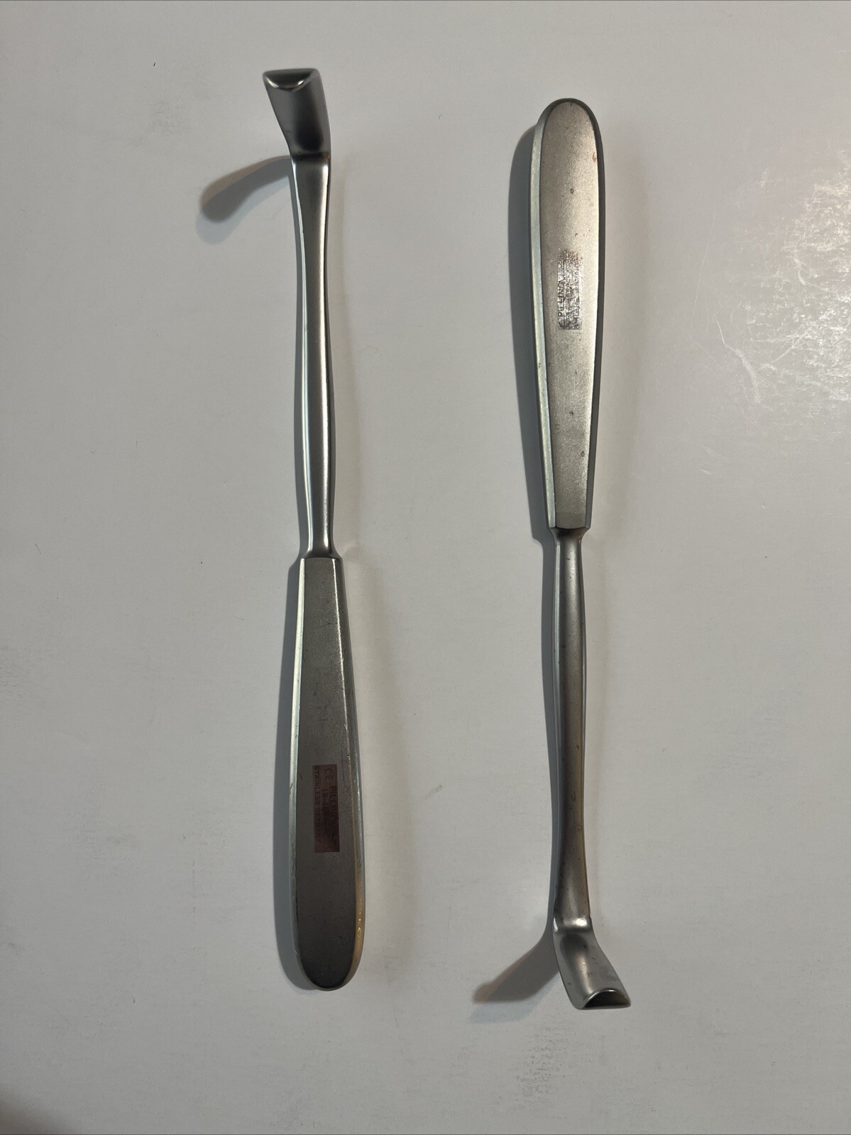 Lot of 2 - Pilling 16-4631 Langenbeck Retractor, 1/2” x 1-5/8”, 8-1/2 ...