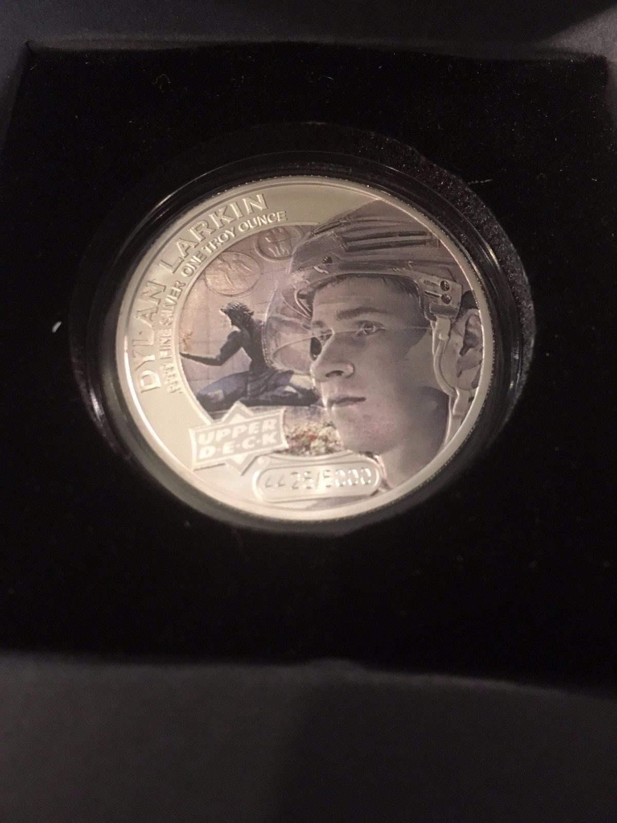 2017 Upper Deck Grandeur Hockey DYLAN LARKIN Colored Silver 1oz Coin ...