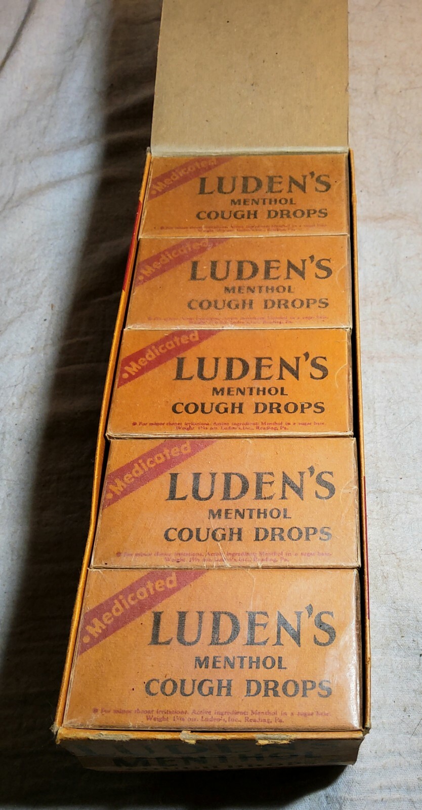 RARE VINTAGE NOS FULL BOX OF 20 WAX PAPERED PACKS LUDEN'S MENTHOL COUGH ...