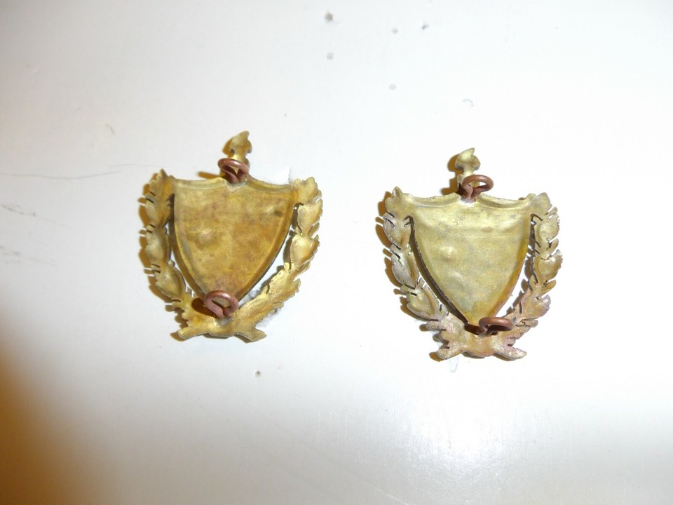 e3988p Pre 1958 Castro Cuba Cuban Military collar badge pair service ...