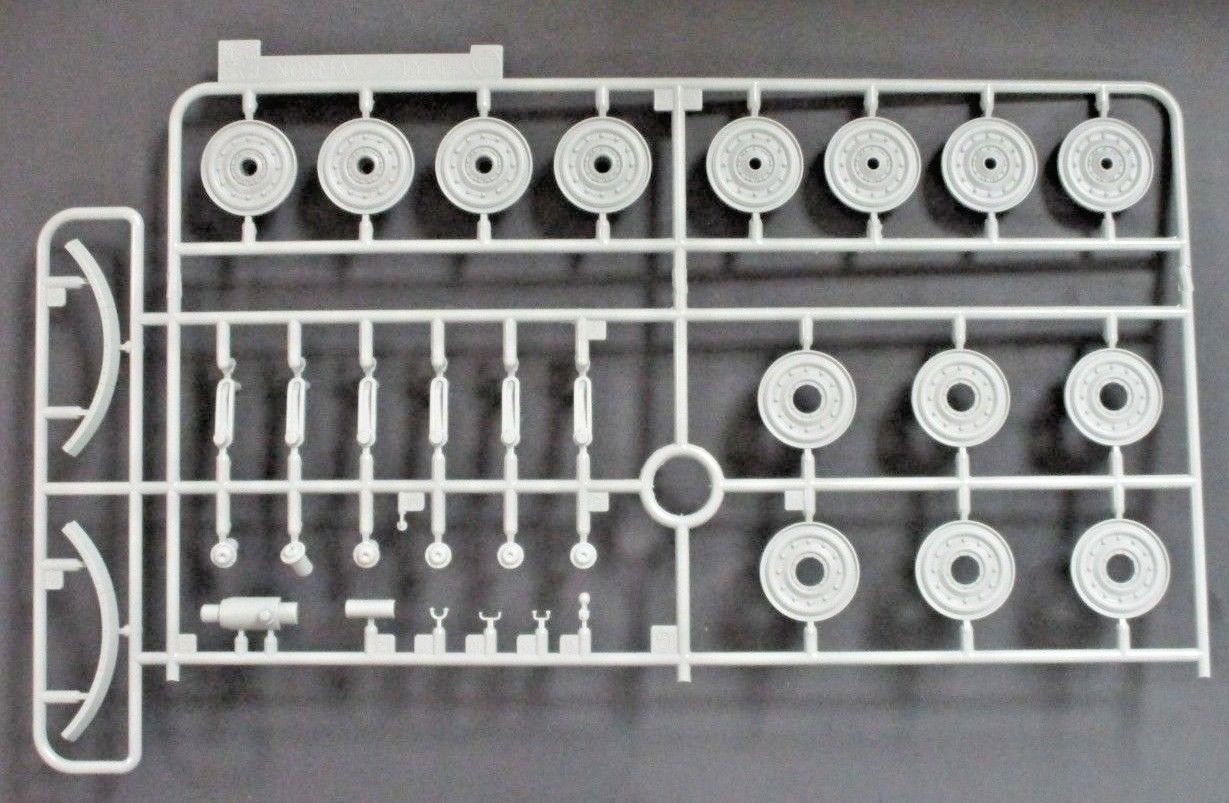 Dragon 1/35th Scale Kingtiger Porsche Turret Parts Tree G from Kit No ...