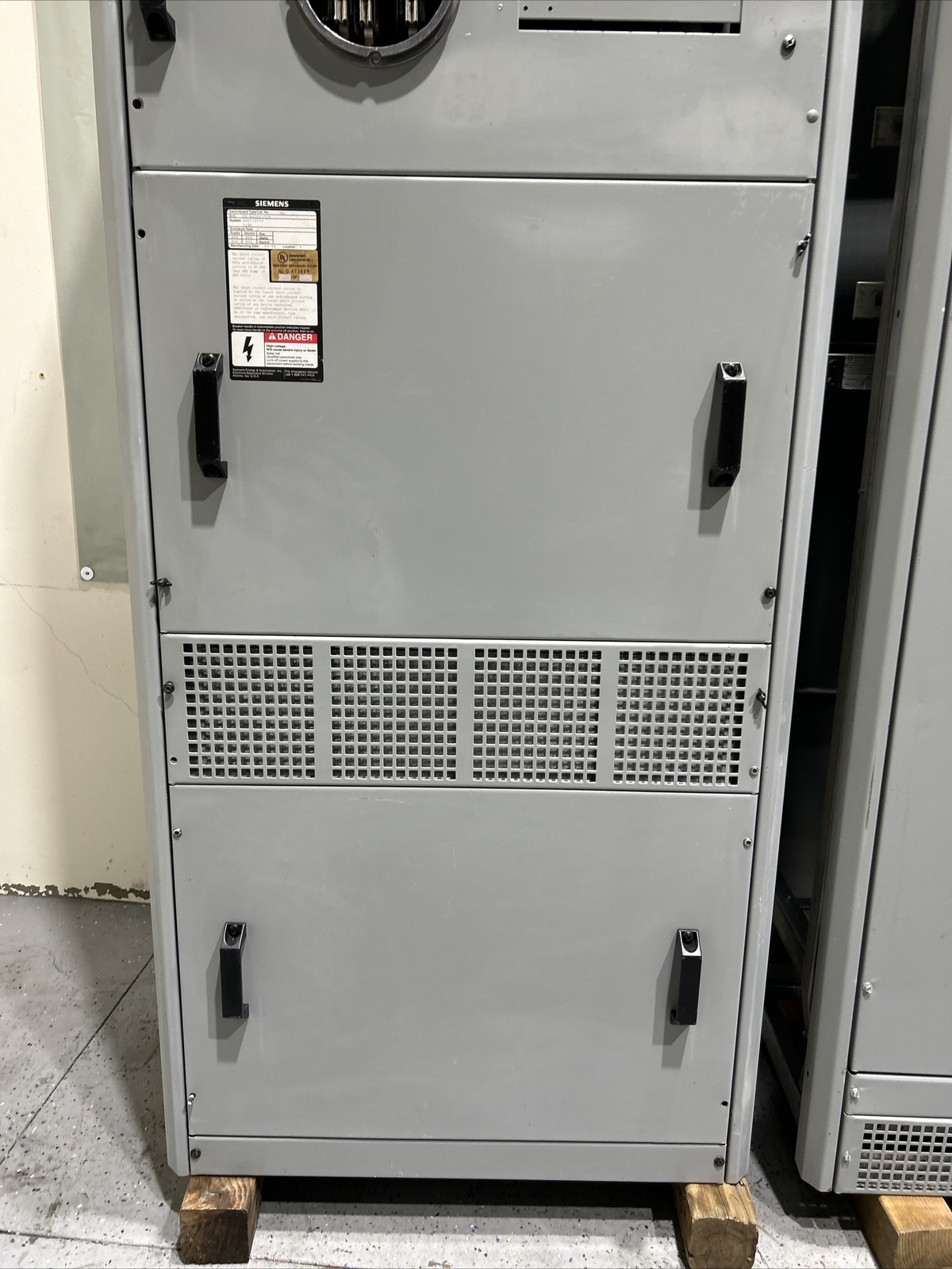 800 Amp Meter Main Switch Board , 480y / 277 V 3PH 4W With Breakers | eBay