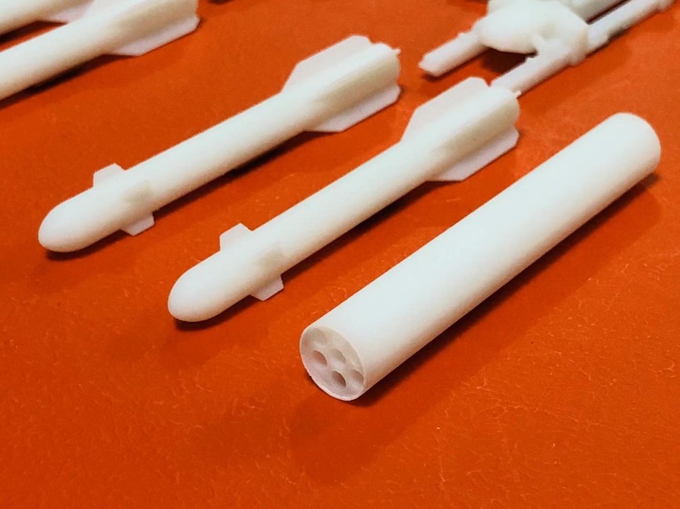 Custom kit Hellfire missile stack and rocket pod for 1:18 BBI Elite ...
