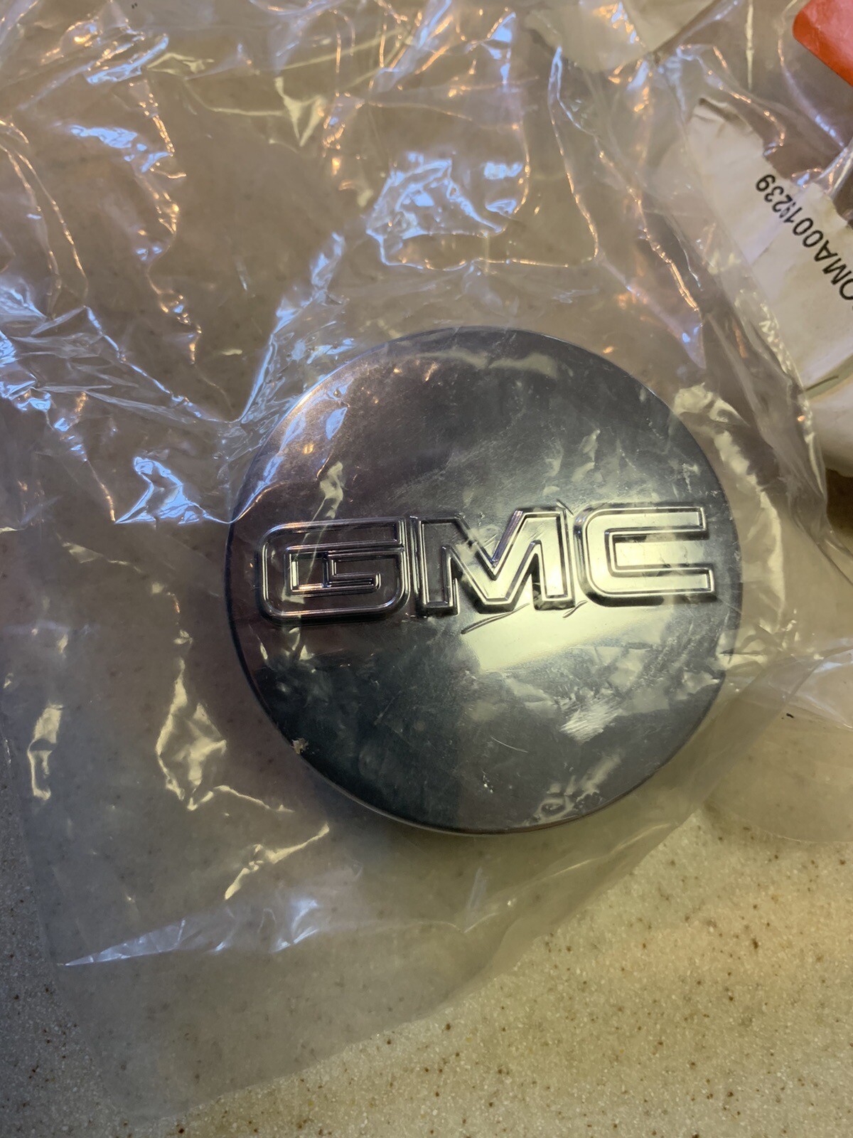 RARE NOS GMC Acadia OEM Center Caps Set Of 4 Part# 9595010 Polished ...