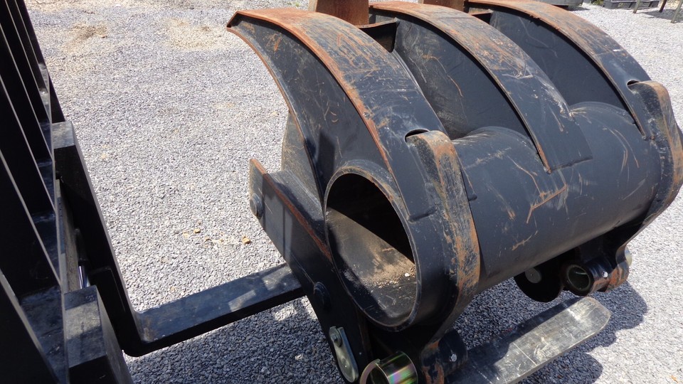 Gradall Excavator Fixed Thumb Grapple Gradall PN# 80755023 Quick Attach ...