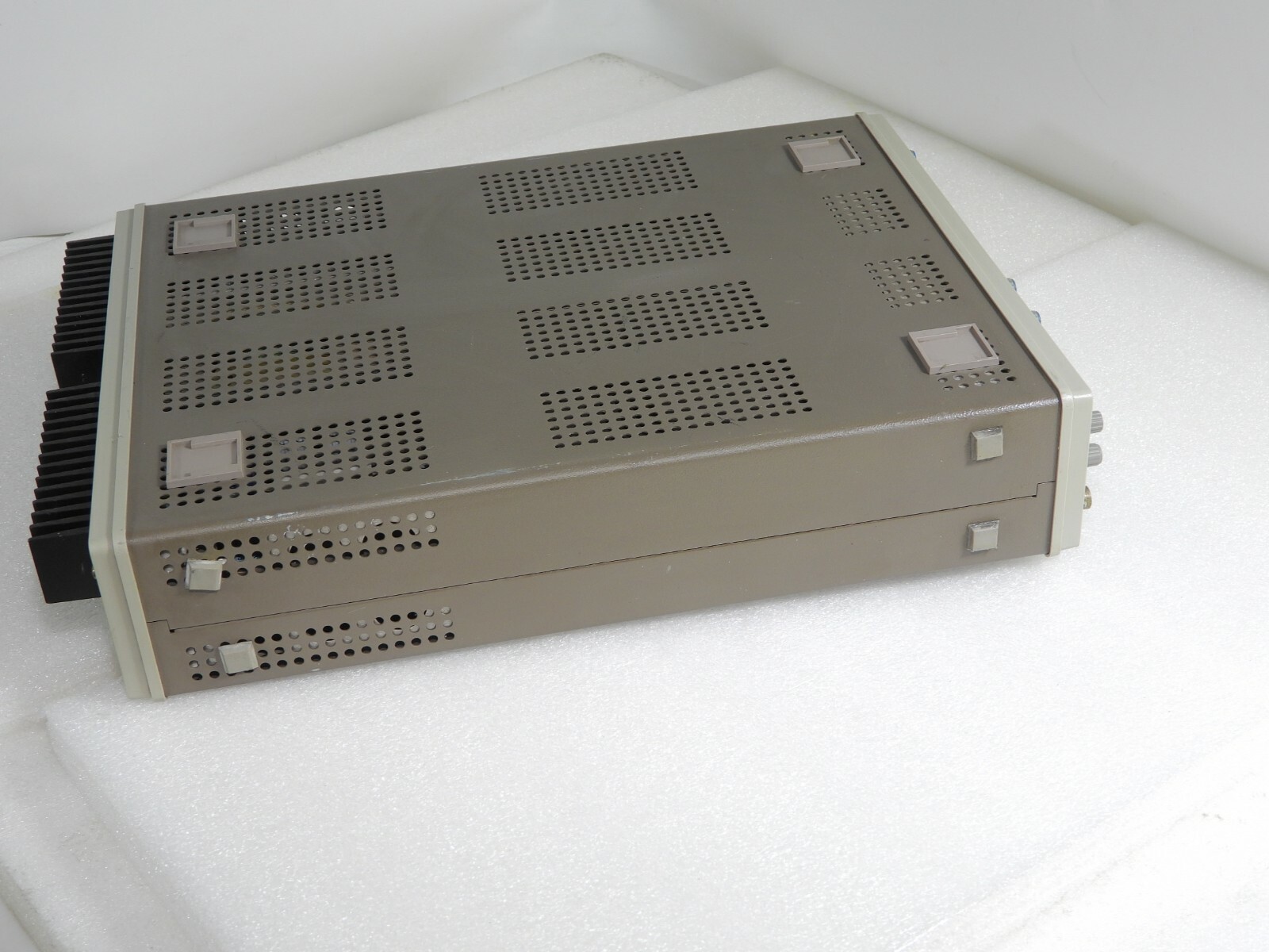 HAMEG HM8001-2 MAINFRAME & HM 8021-2 1GHz Counter & HM 8030-3 Function ...