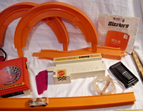 MATTEL HOT WHEELS SIZZLERS NEWPORT PACER SET TRACK LAYOUT 1969 BOXED ...