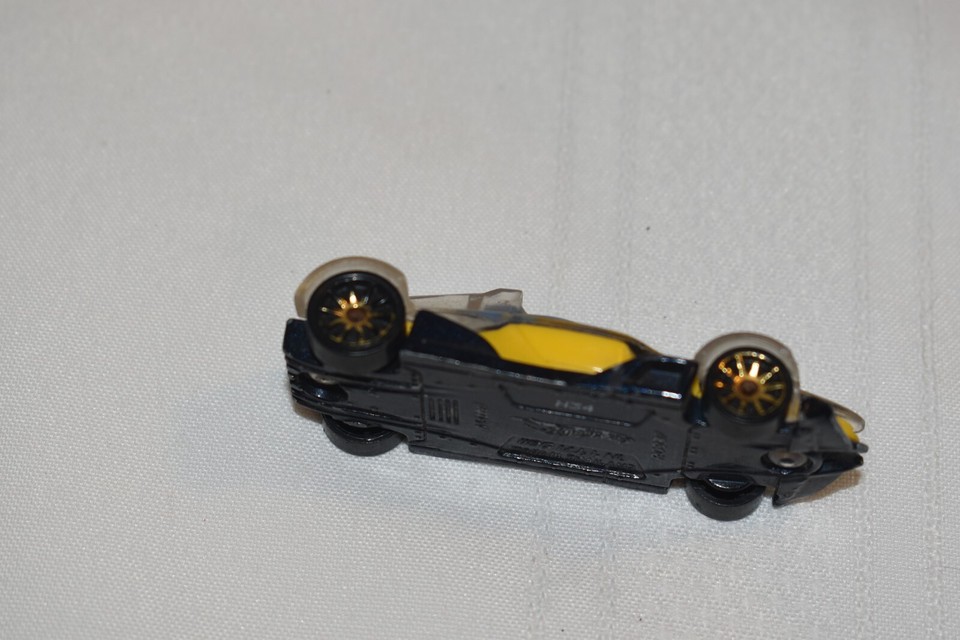 Hot Wheels Yellow Plastic Race Car Made in Thailand R0937 H34 | eBay
