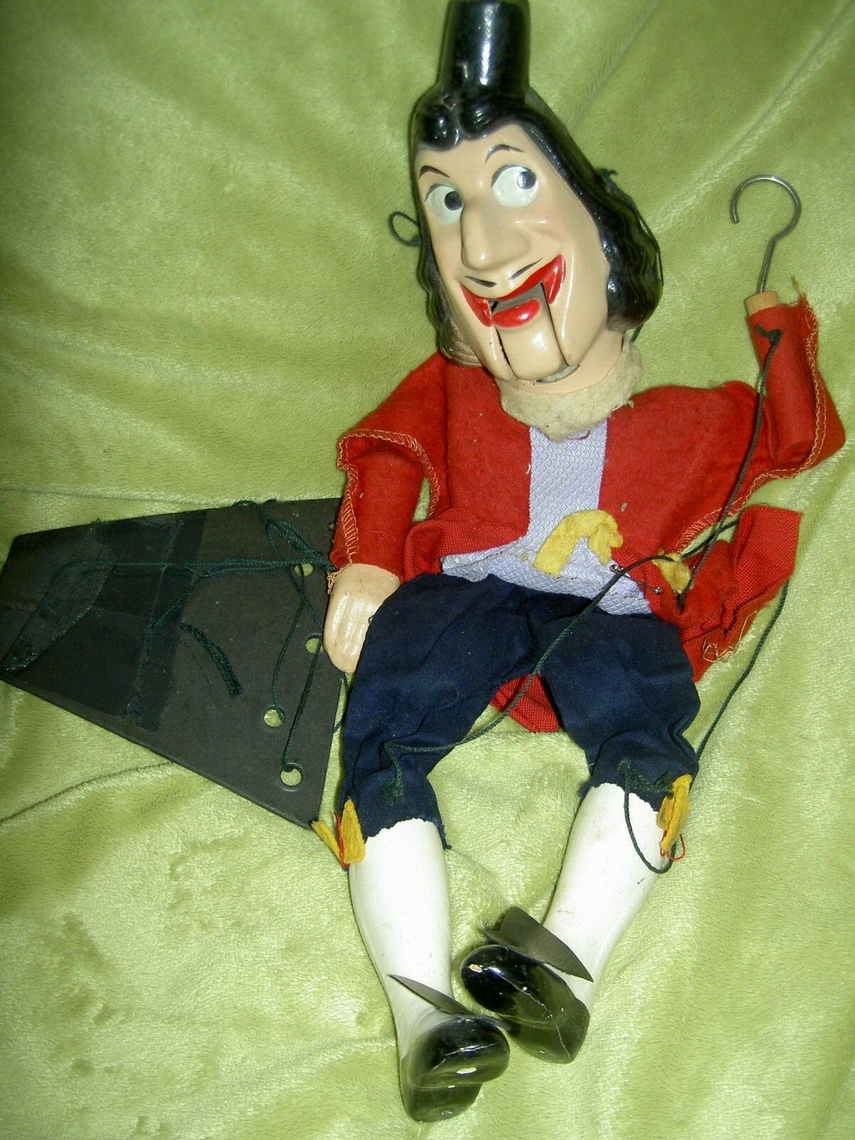 TWO 1950 Disney string puppet marionettes CAPTAIN.HOOK & PETER PAN ...