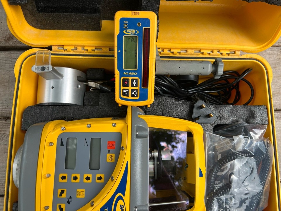 Spectra TRIMBLE GL722 Infrared Beam Dual Slope Rotary Laser/HL450 ...