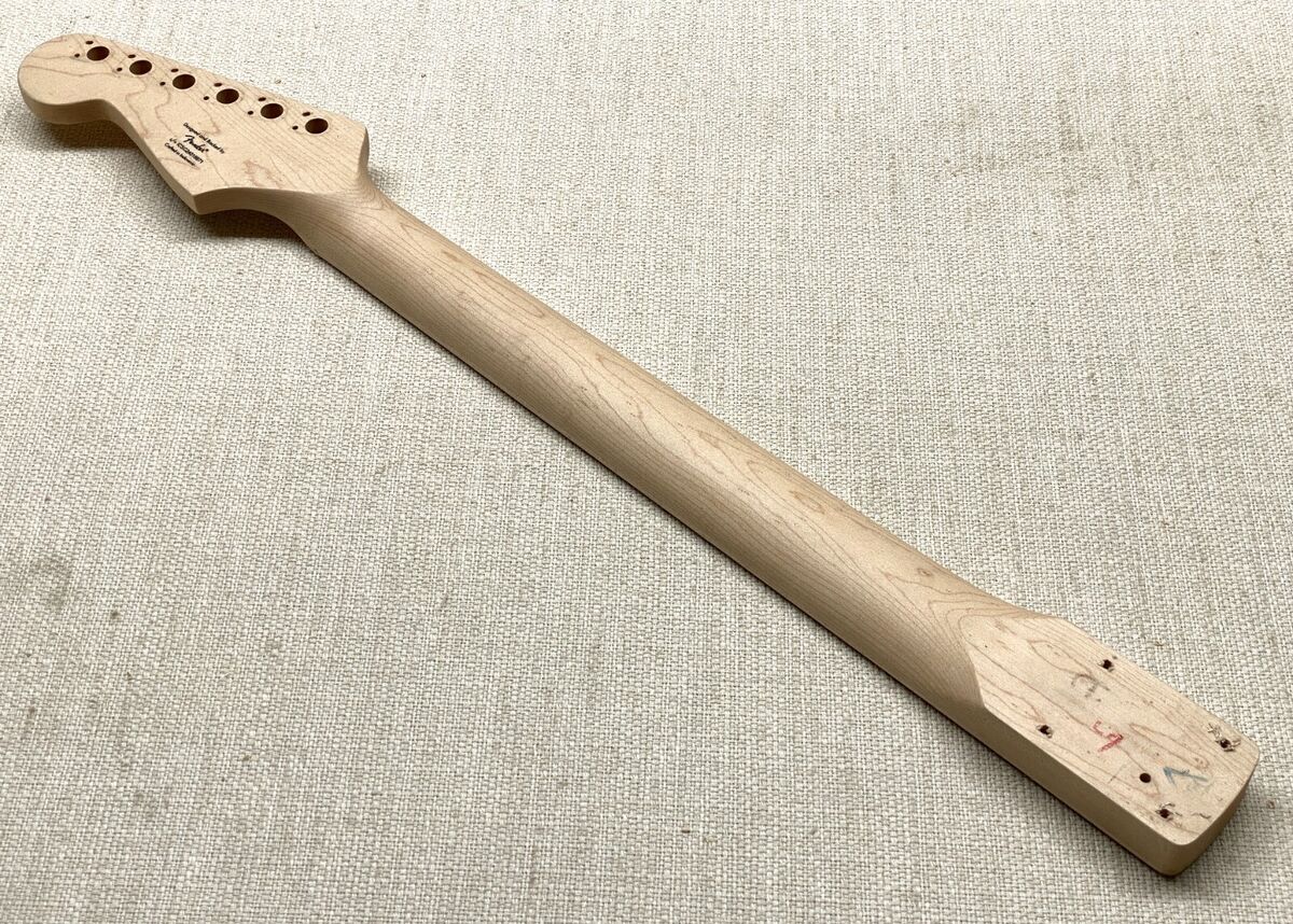 Genuine Fender Squier STRAT NECK MAPLE FINGERBOARD Electric Genuine Fender Squier STRAT NECK MAPLE FINGERBOARD Electric